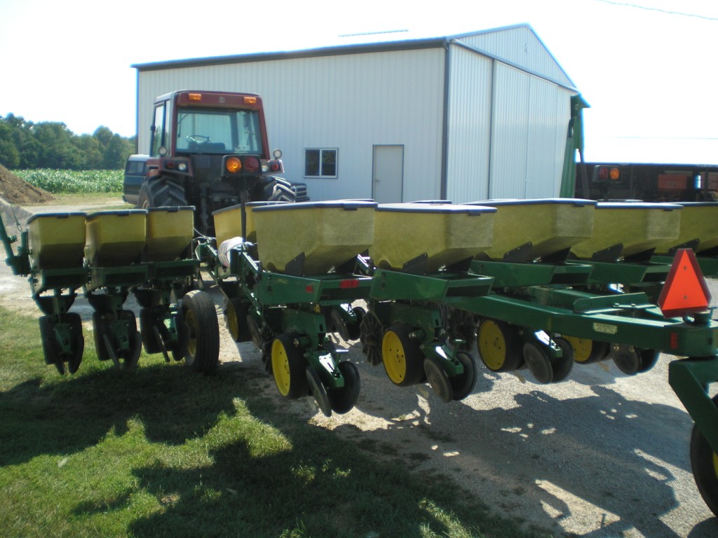 Soybean planter splitters - General Chat - Red Power Magazine Community