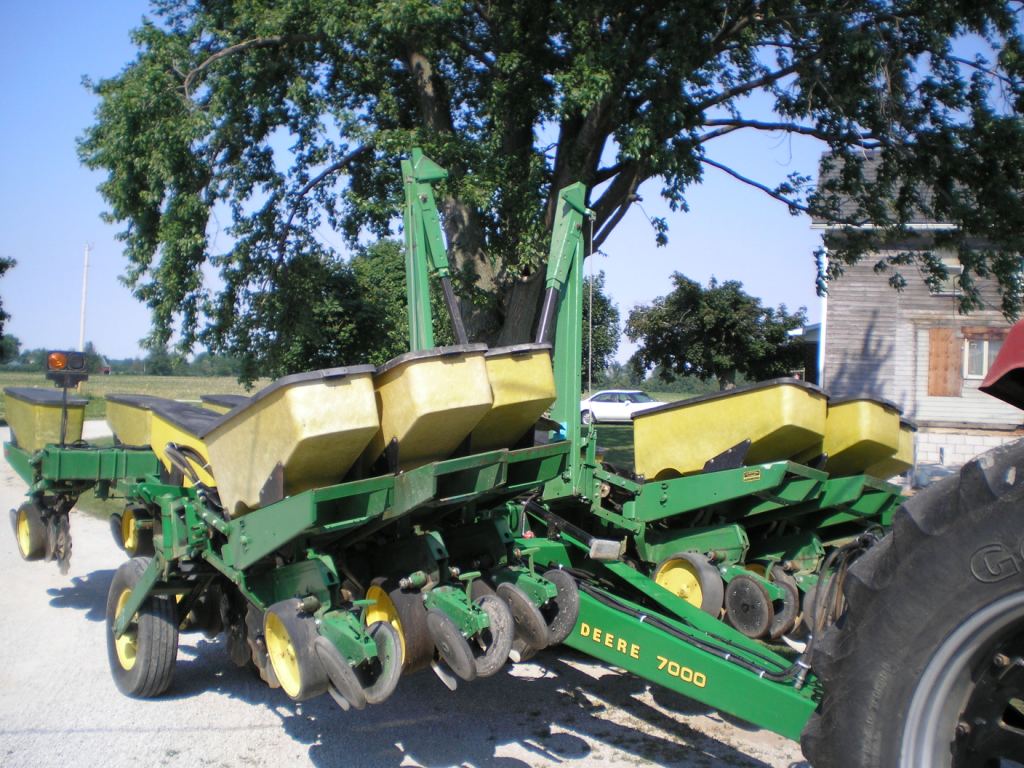 Soybean planter splitters - General Chat - Red Power Magazine Community