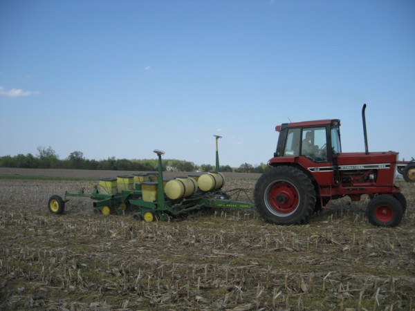 Soybean planter splitters - General Chat - Red Power Magazine Community