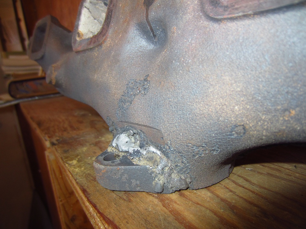 Loadstar exhaust - IH Trucks - Red Power Magazine Community