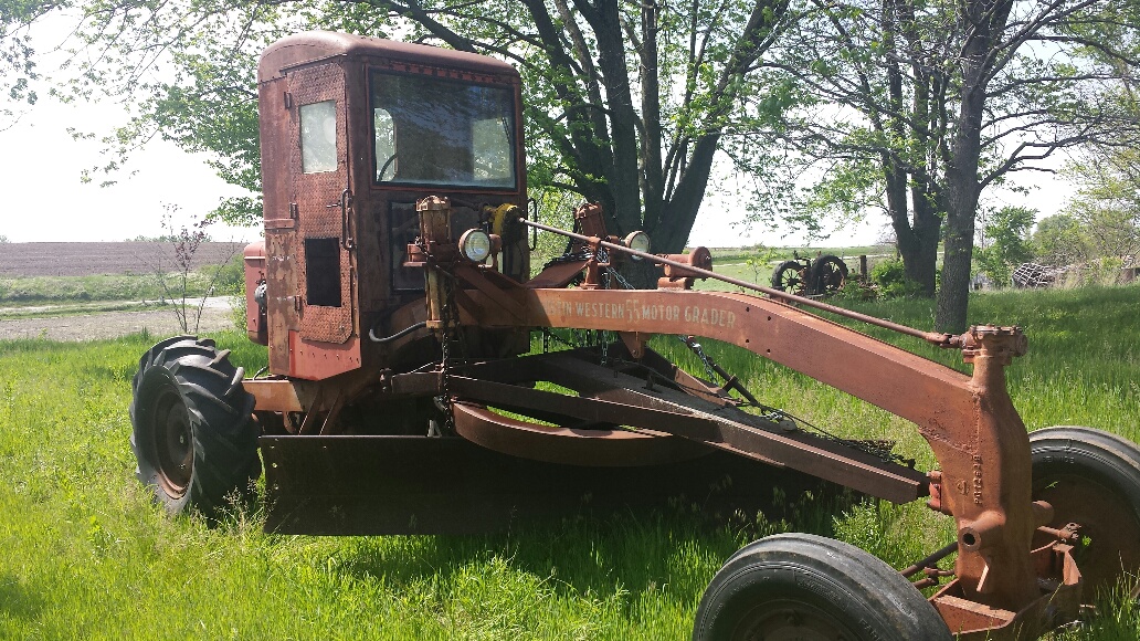 ih powered grader serial number questions - IH Construction Equipment ...