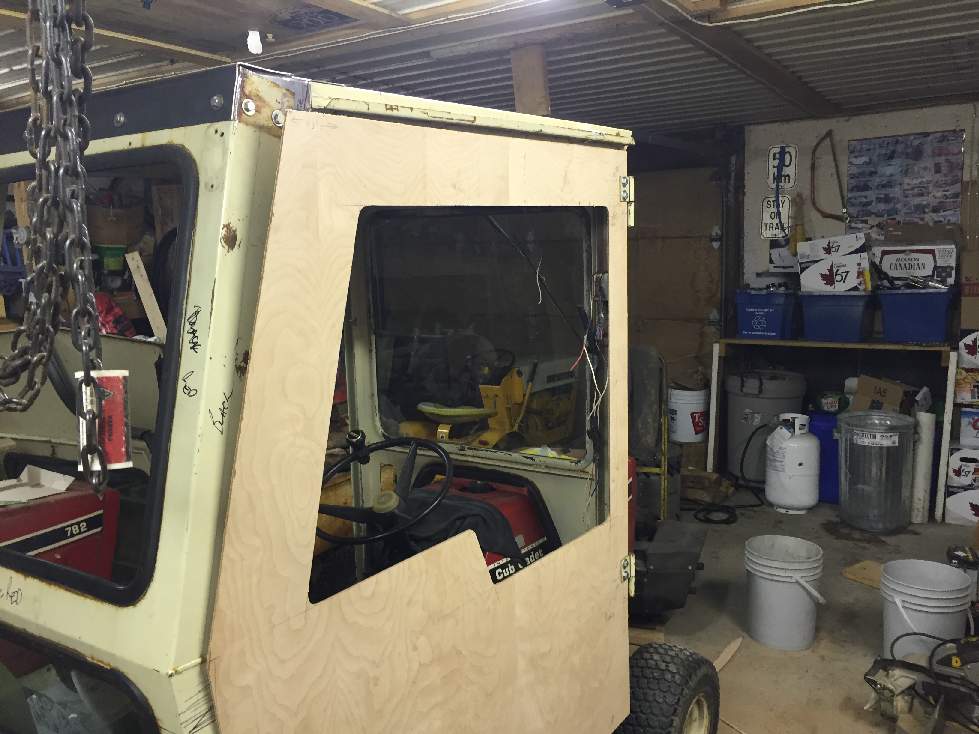 Modified Sims Cab on 982 Cub - Cub Cadets - Red Power Magazine Community