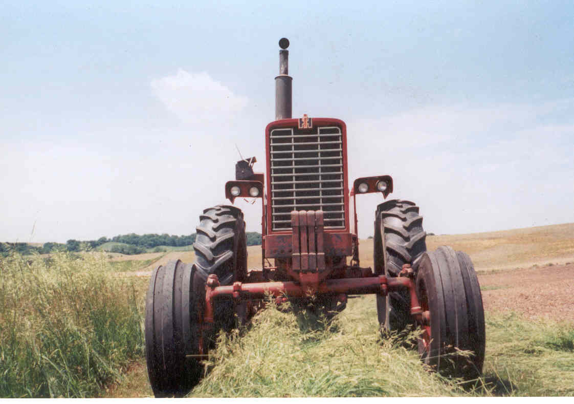 Pictures of 56 series tractors - Technical IH Talk - Red Power Magazine ...