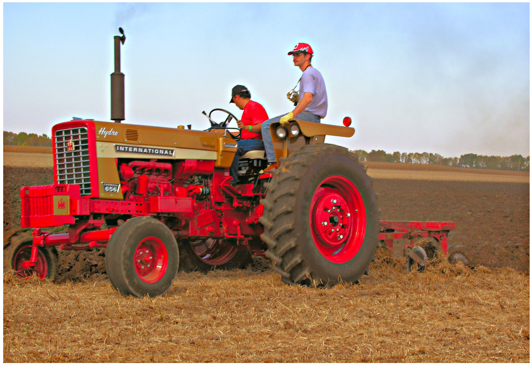 IH 656 Golden demo toy - General Chat - Red Power Magazine Community