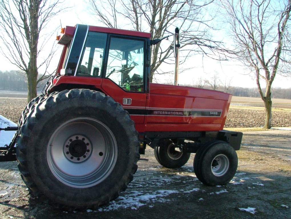 88 series cab mirror pics - Technical IH Talk - Red Power Magazine ...