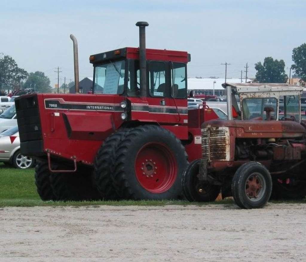 Here is a very rare International Harvester 7788 - Technical IH Talk ...