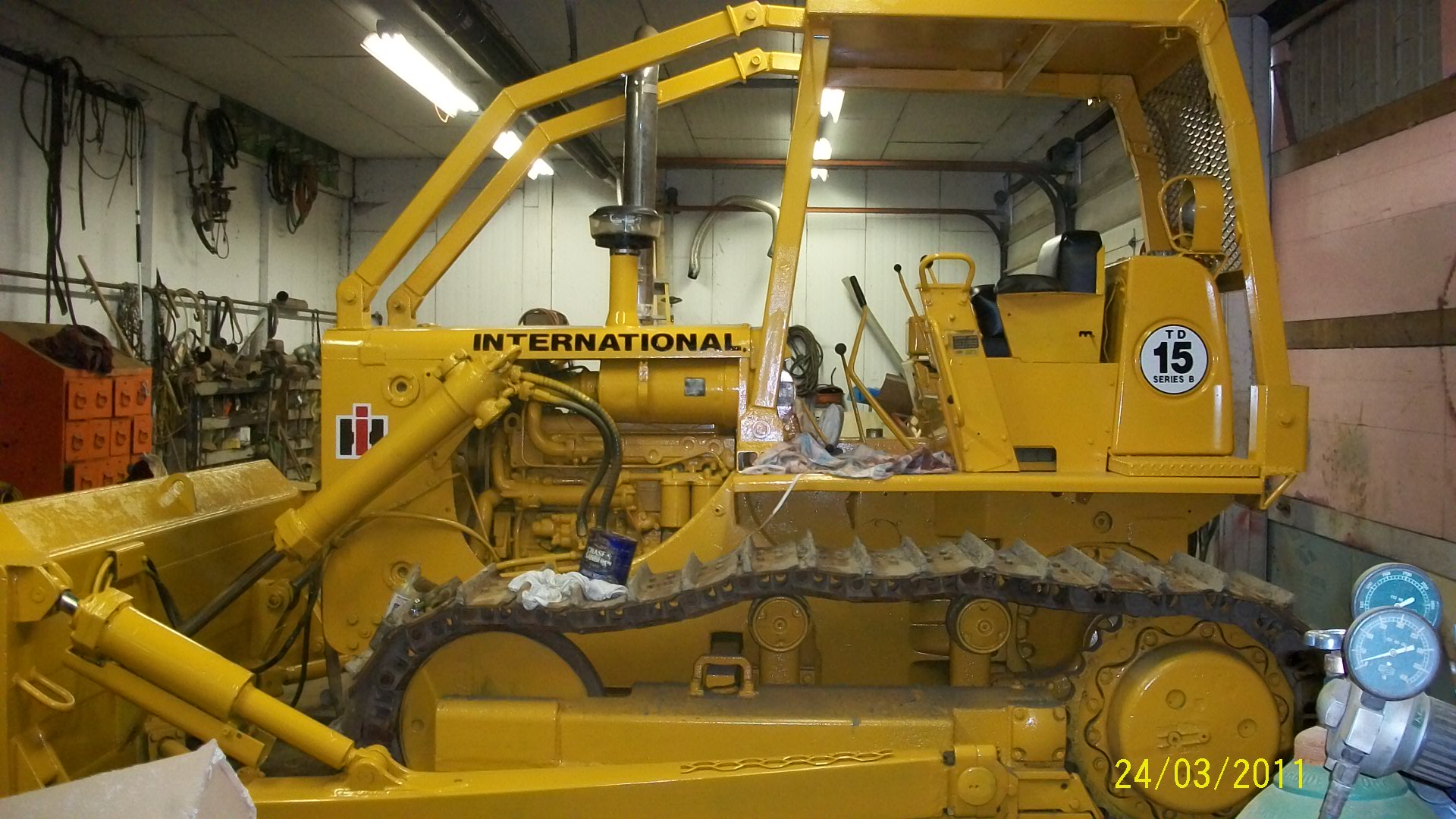 td15b finished - IH Construction Equipment - Red Power Magazine Community