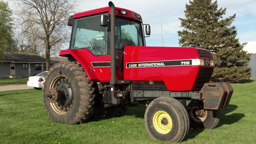 7110 Magnum Repaint - Finally got it outside to take pictures ...