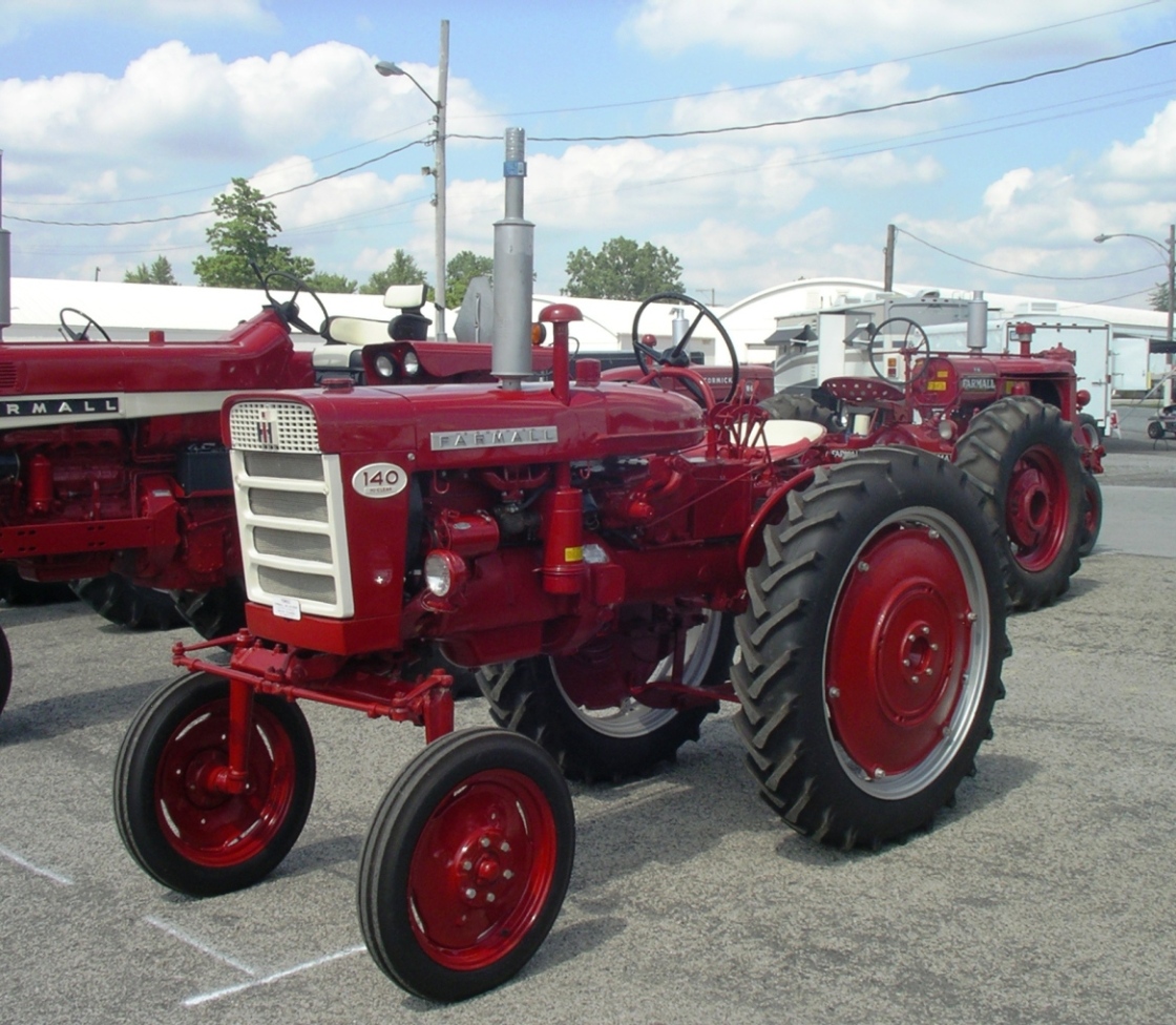 Tractor of the week #37 ( Farmall 140 ) Post you photos and stories ...