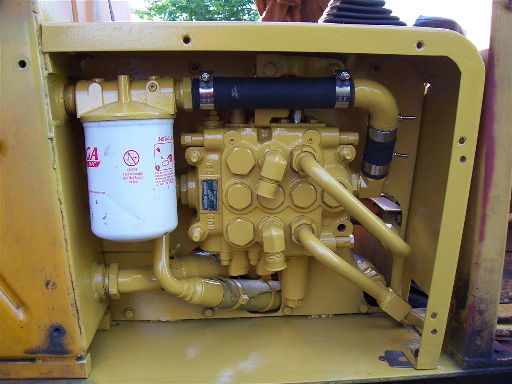 Hercs Pre-Lube Pump - IH Construction Equipment - Red Power Magazine ...