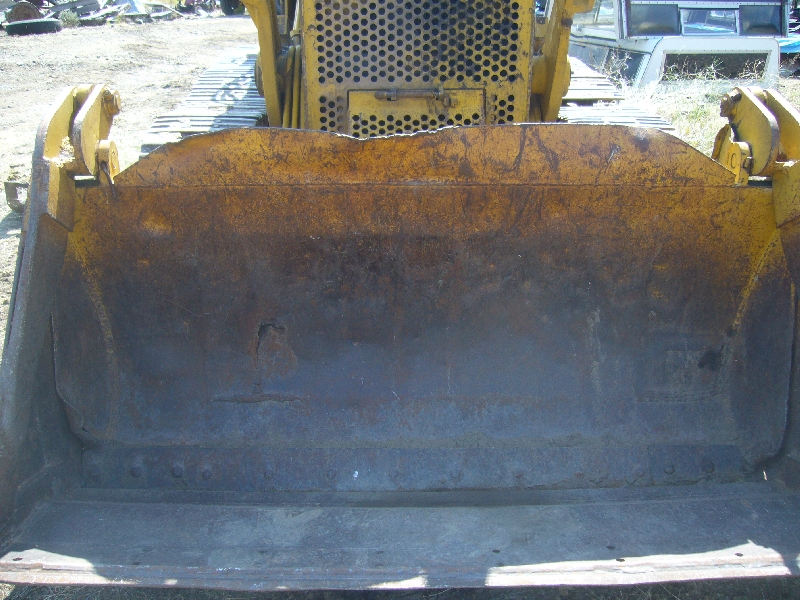 Looking at a TD9 crawler/loader - IH Construction Equipment - Red Power ...