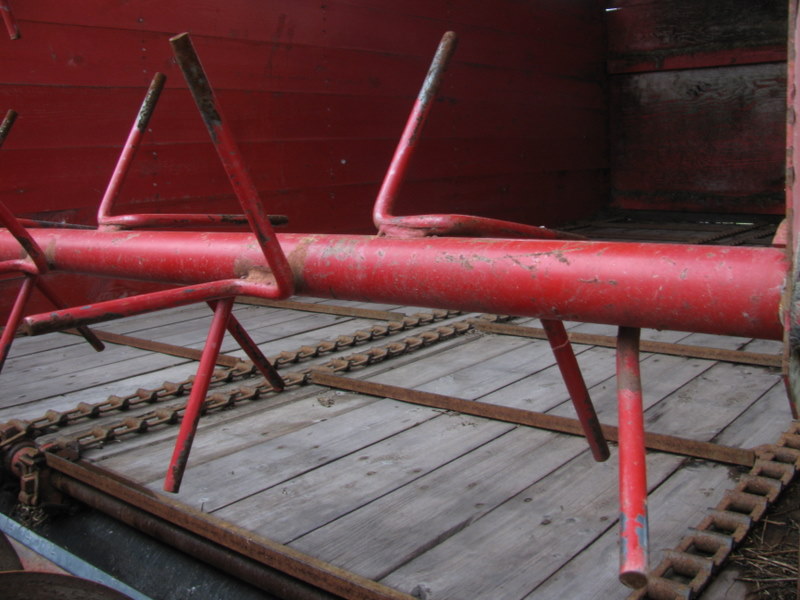 IH 110 Chopper (Forage) Boxes PICTURES - Technical IH Talk - Red Power ...