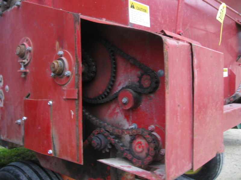 IH 110 Chopper (Forage) Boxes PICTURES - Technical IH Talk - Red Power ...