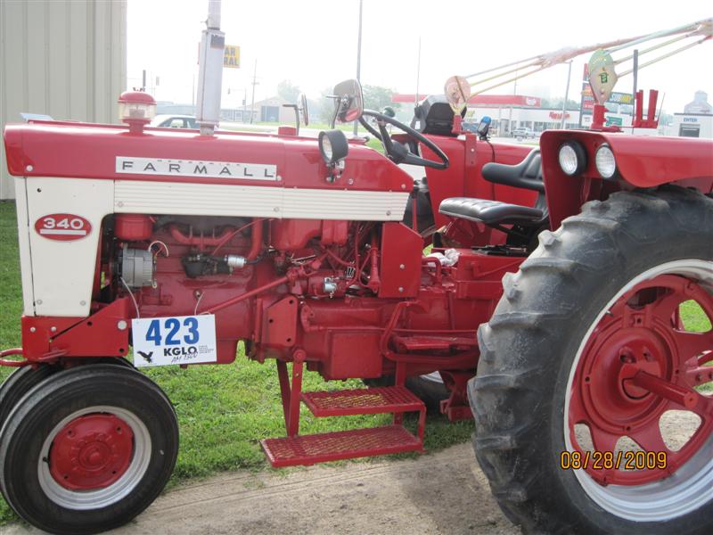 Farmall 340 tractor - General Chat - Red Power Magazine Community