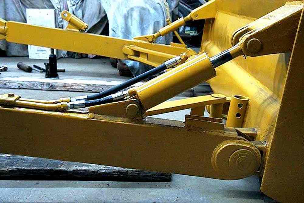 Dozer tilt - IH Construction Equipment - Red Power Magazine Community