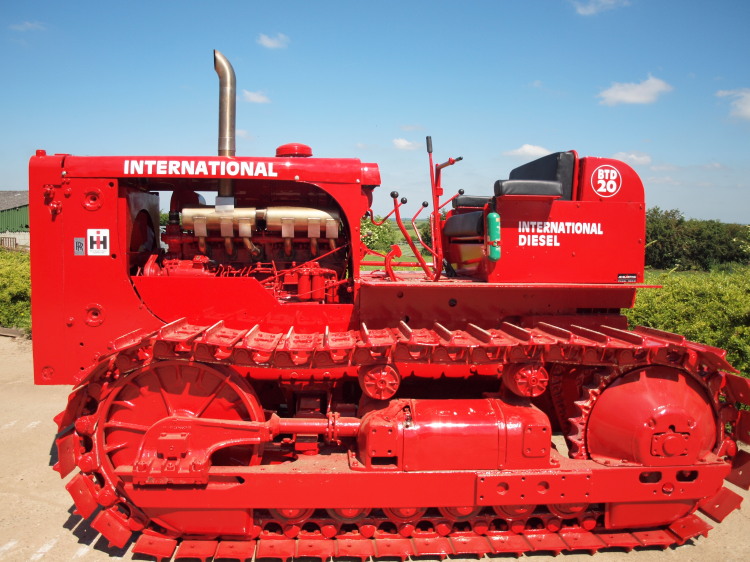 Btd-20 International. - IH Construction Equipment - Red Power Magazine ...