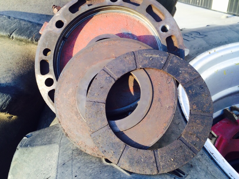 brake piston friction pad question for 06 series - Technical IH Talk ...