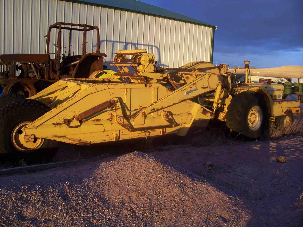 660 paddle scraper - IH Construction Equipment - Red Power Magazine ...
