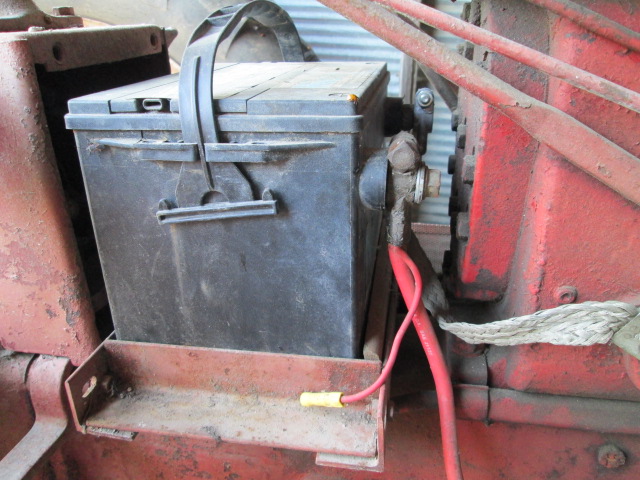 What size/model IH Farmall battery box for fitting a 12 volt Super "C ...