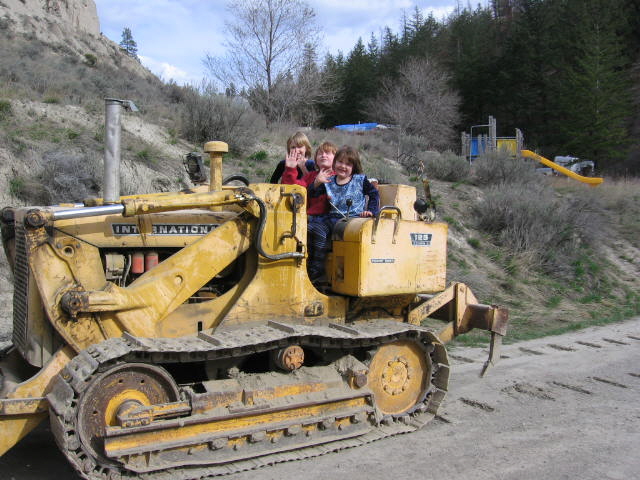 td340 and traction - IH Construction Equipment - Red Power Magazine ...