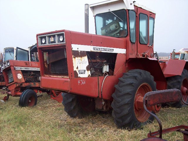 Salvage Yard and (TERP) tractors - Technical IH Talk - Red Power ...
