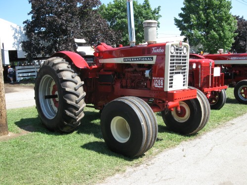 1206 Wheatland Decal... Original? - Technical IH Talk - Red Power ...