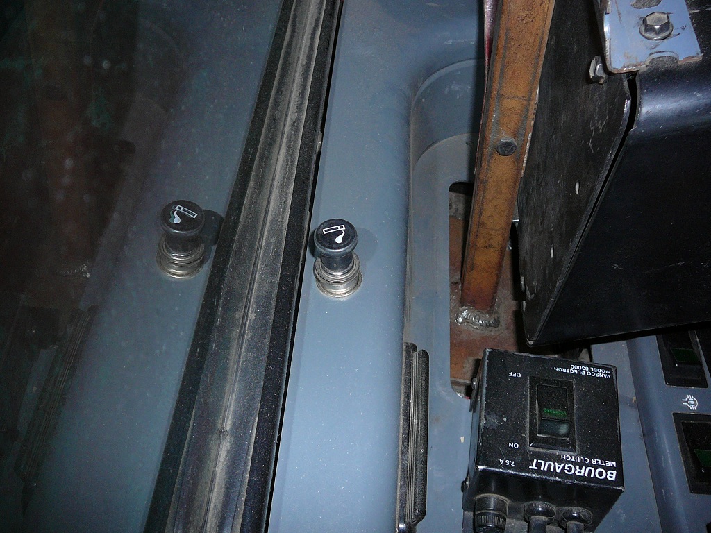 Mounting monitors in a magnum - General Chat - Red Power Magazine Community