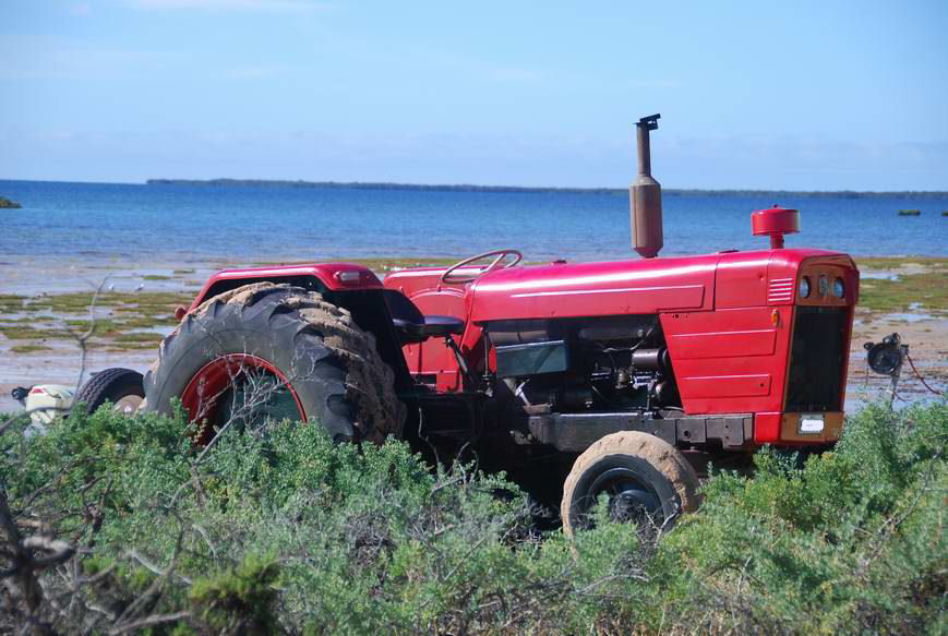 Boat Tractors - Page 3 - Technical IH Talk - Red Power Magazine Community