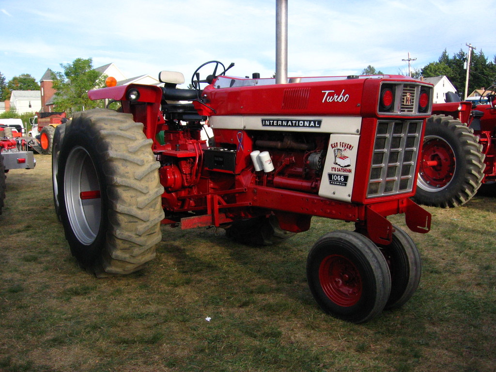 Narrow Front 66 Series Tractors - General Chat - Red Power Magazine ...