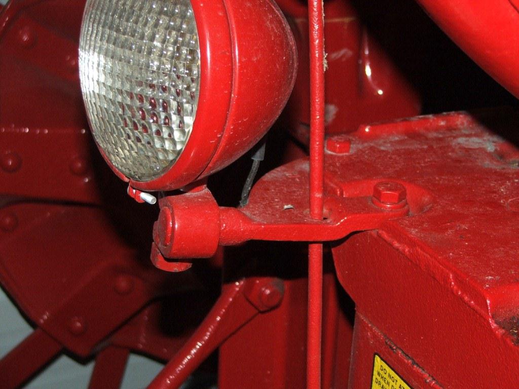 Farmall H rear light - Technical IH Talk - Red Power Magazine Community