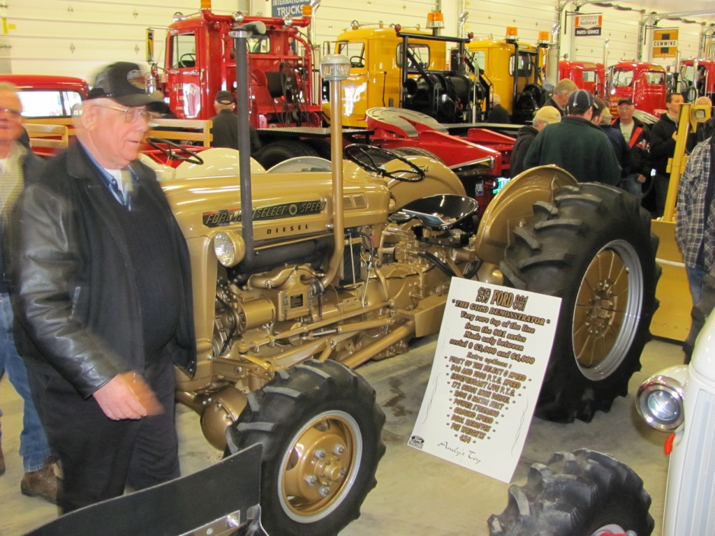 Gold Demonstrator Ford 871 - General Chat - Red Power Magazine Community