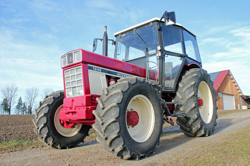 IHC 1046 - completely restored - Technical IH Talk - Red Power Magazine ...