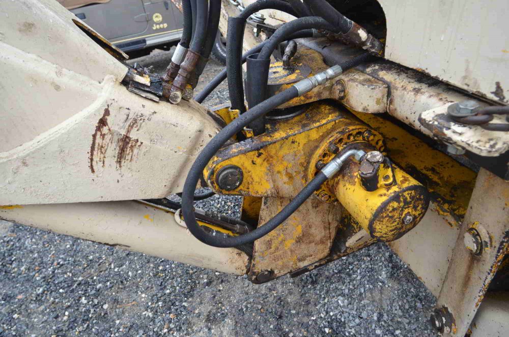 260A backhoe mechanic needed - IH Construction Equipment - Red Power ...