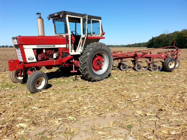 IH Collectors 33 plow day ( were go ) - General Chat - Red Power ...