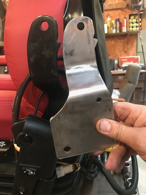New magnum seat into boxcar magnum - Technical IH Talk - Red Power ...