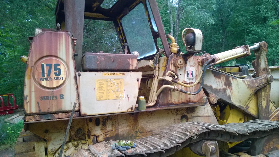 1969 - 175B resurrection (I Hope) - IH Construction Equipment - Red ...