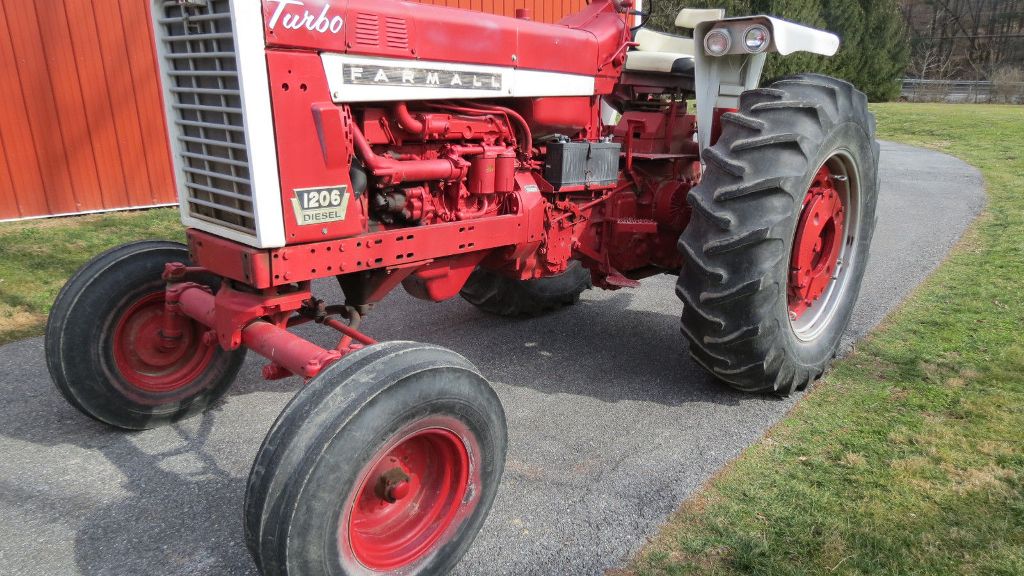 looking for a good 1206 for dad - Technical IH Talk - Red Power ...