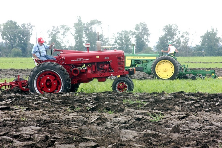 NW Ohio Plow Day 2017 - General Chat - Red Power Magazine Community
