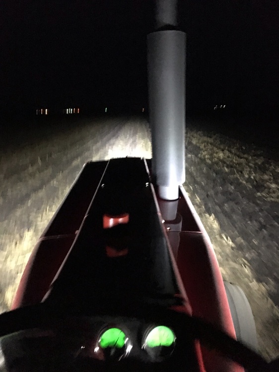 LED lights, Flood versus Trapezoidal - Technical IH Talk - Red Power ...