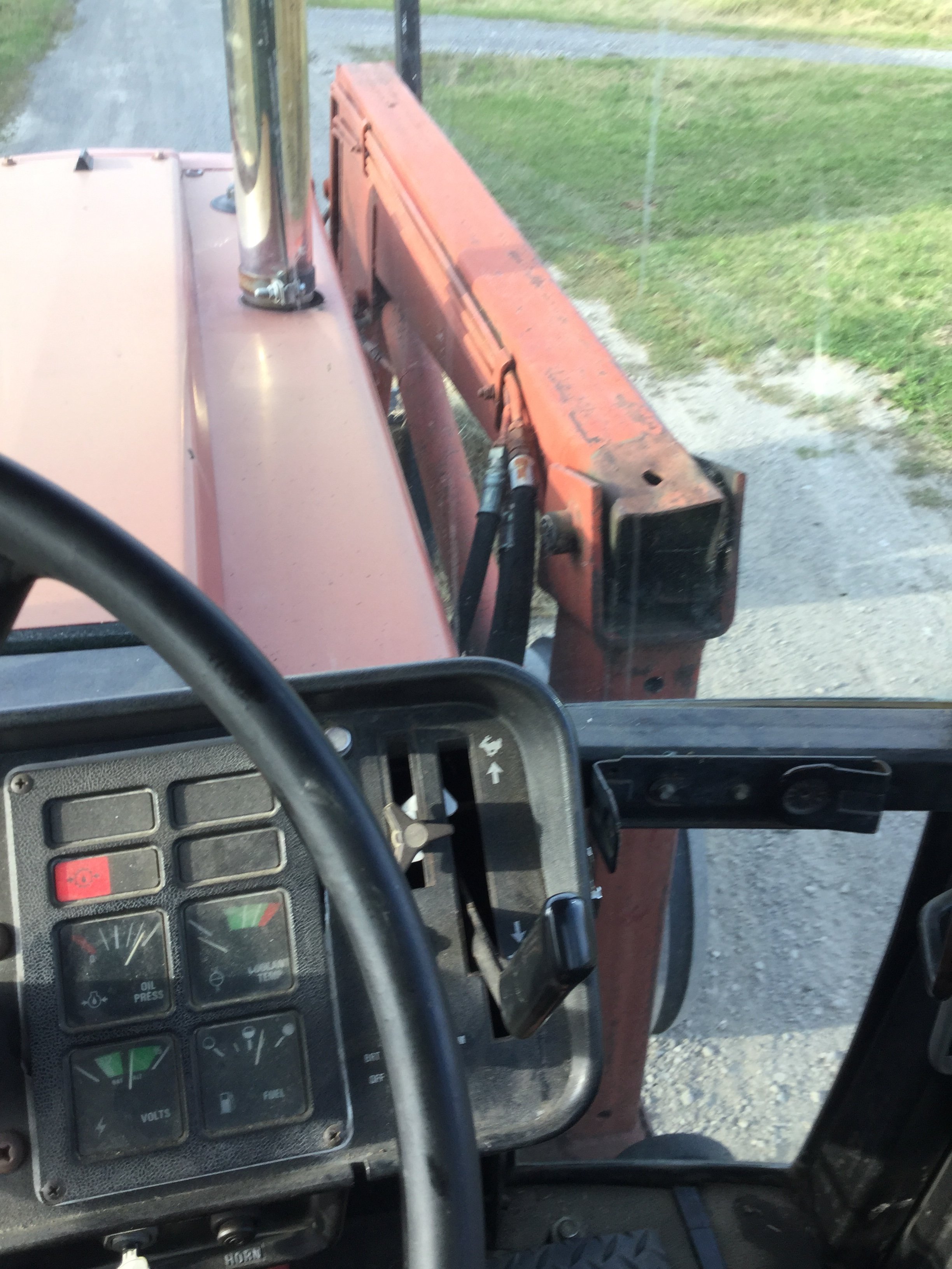 2350 loader on 86 series? - Technical IH Talk - Red Power Magazine ...