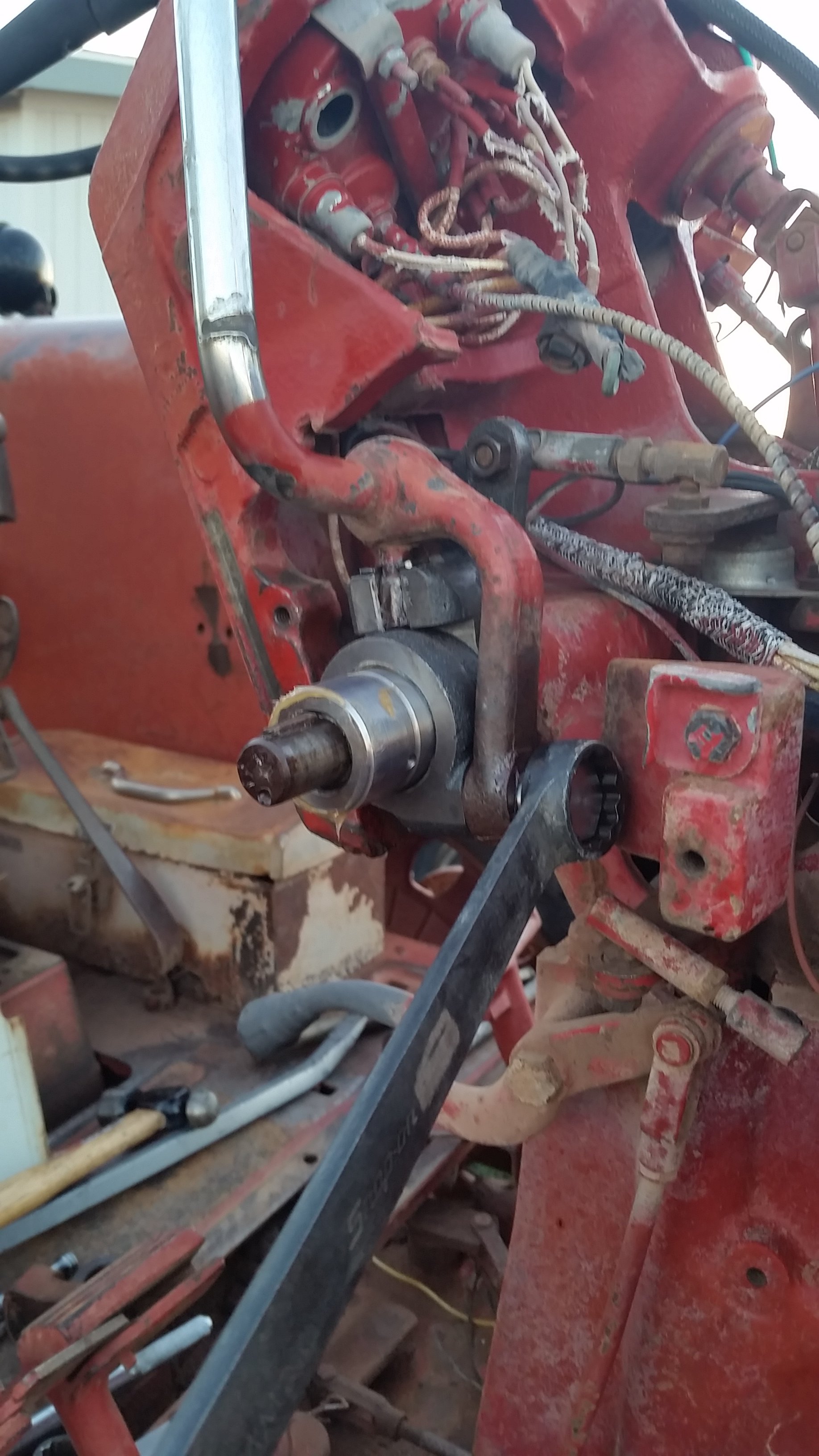 56 and 66 series sloppy shifter rebuild - Technical IH Talk - Red Power ...