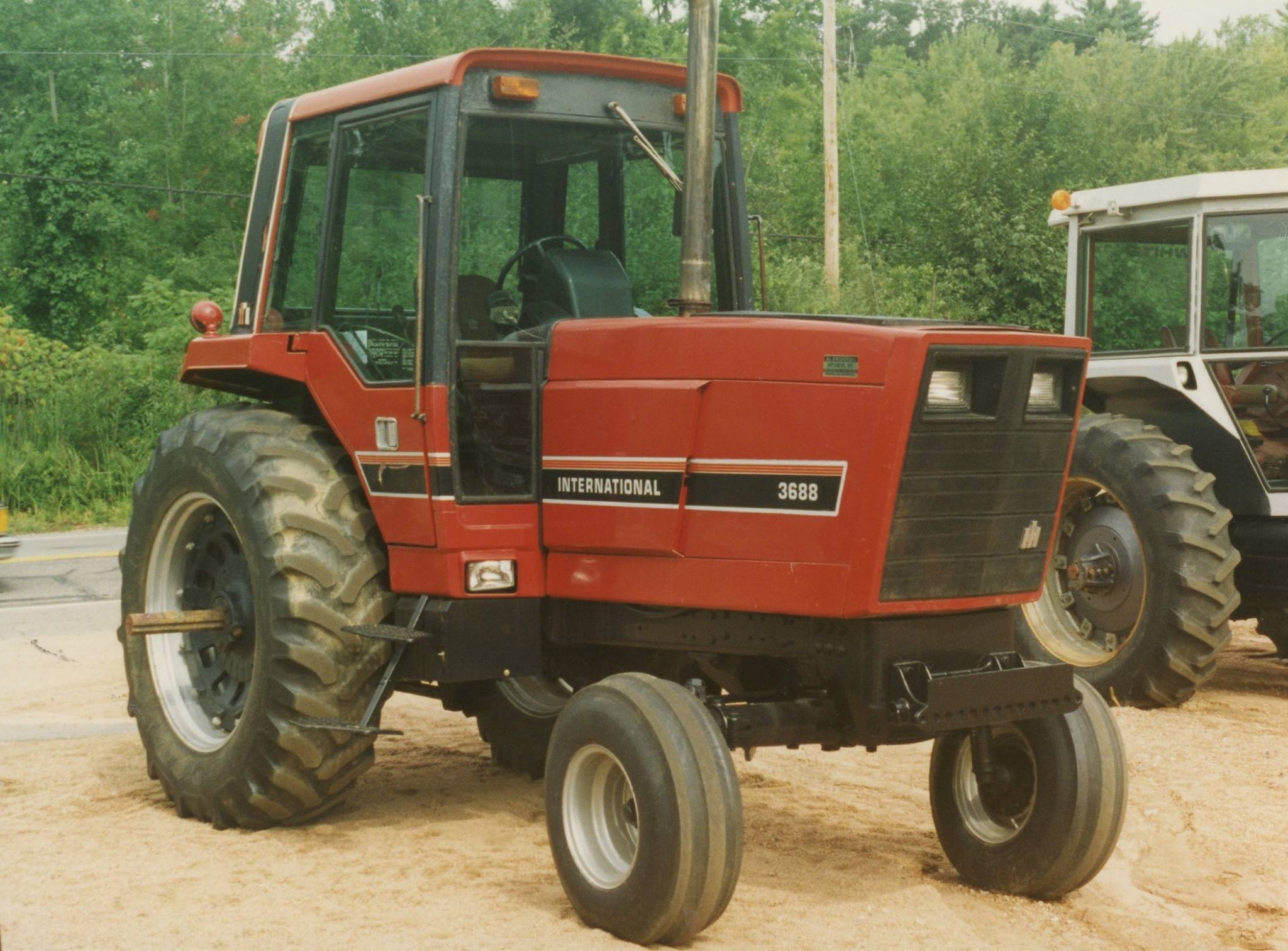 Pictures of the TRX and other IHC prototypes - Technical IH Talk - Red ...