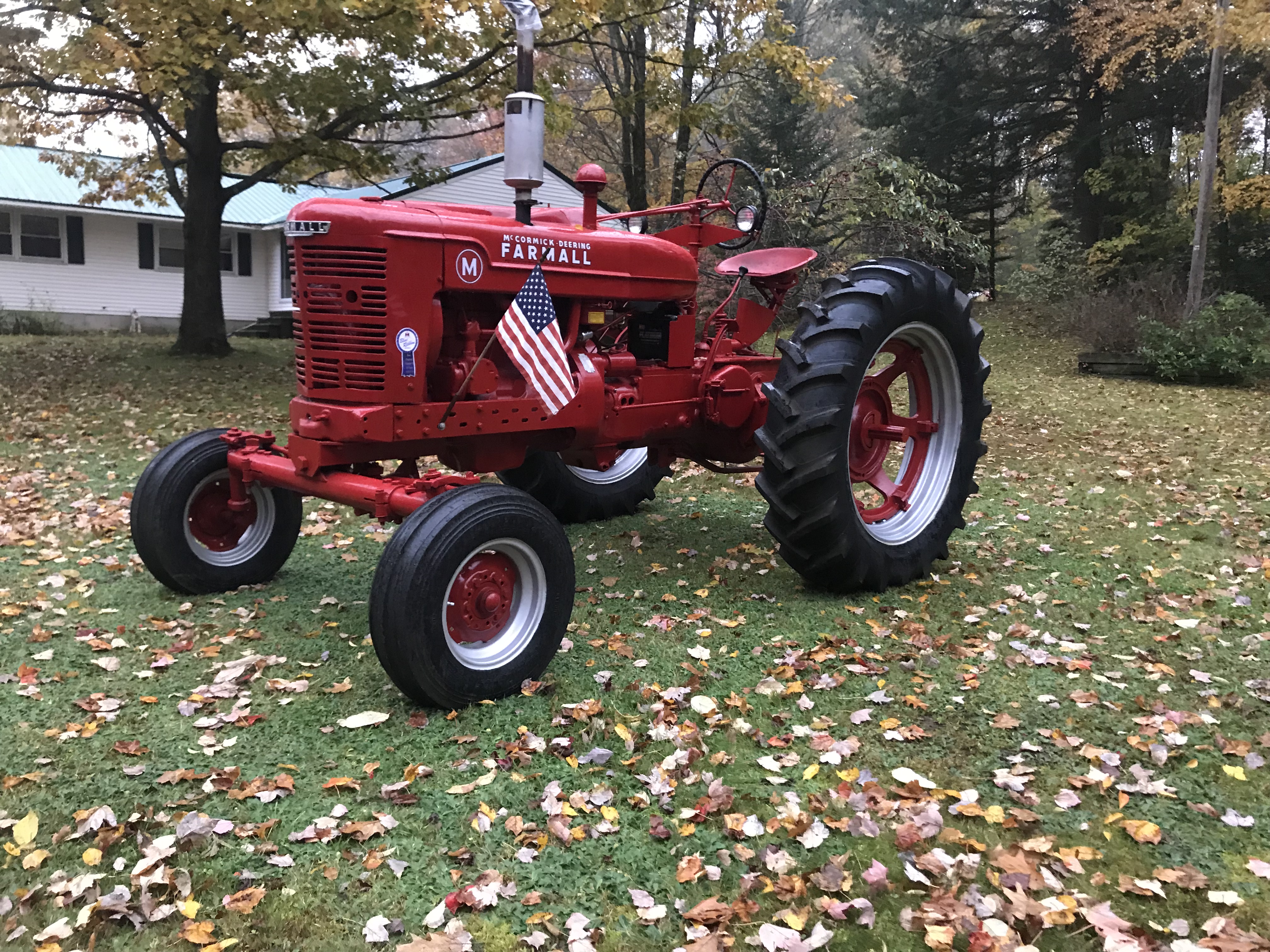 My daughters new Tractor - General Chat - Red Power Magazine Community
