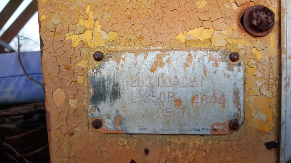 International 250 Loader - IH Construction Equipment - Red Power ...