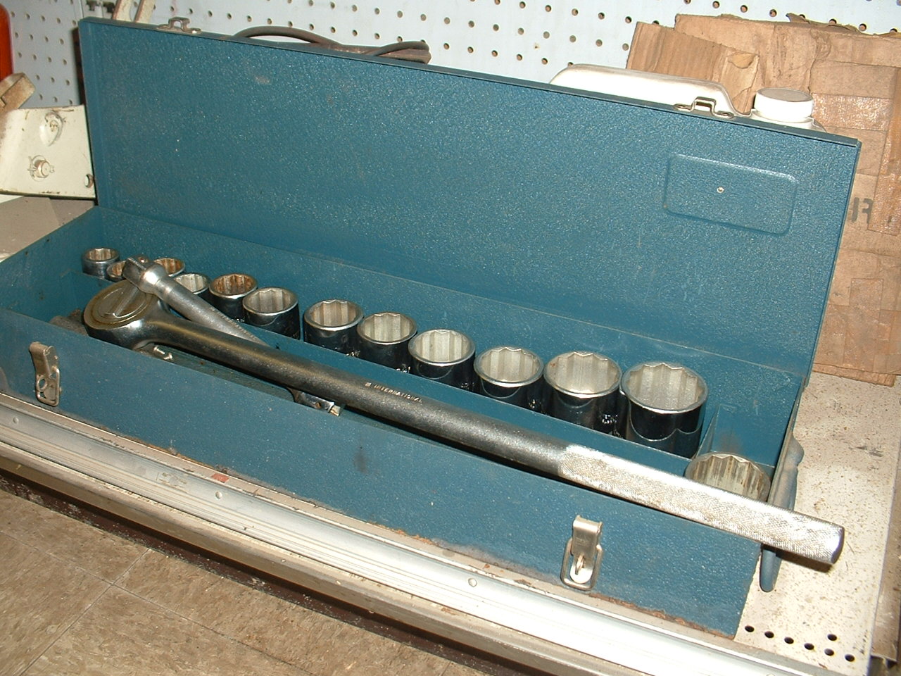 IH socket set - General Chat - Red Power Magazine Community