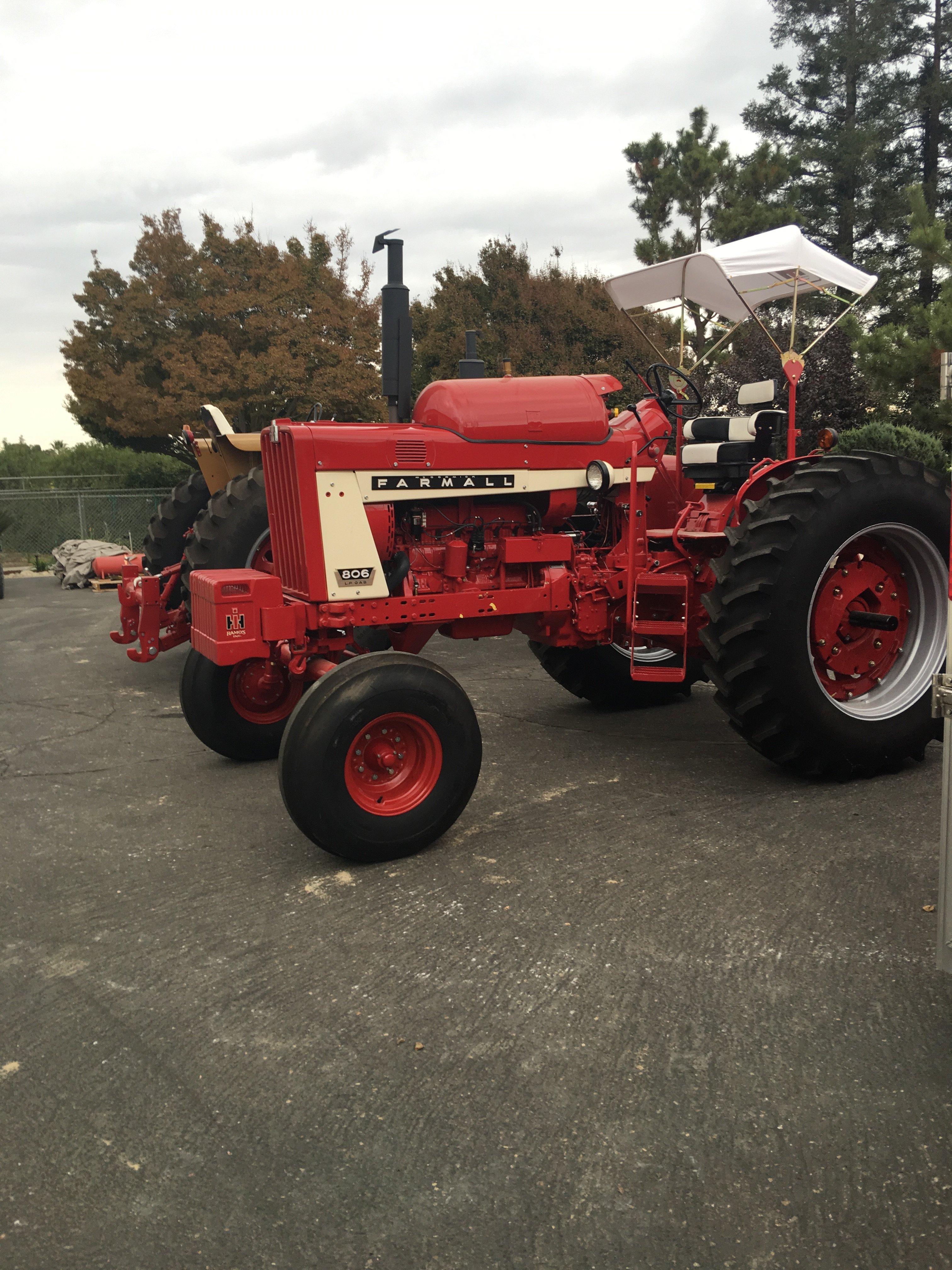 I need to find a RESTORED Farmall 806 - General Chat - Red Power ...