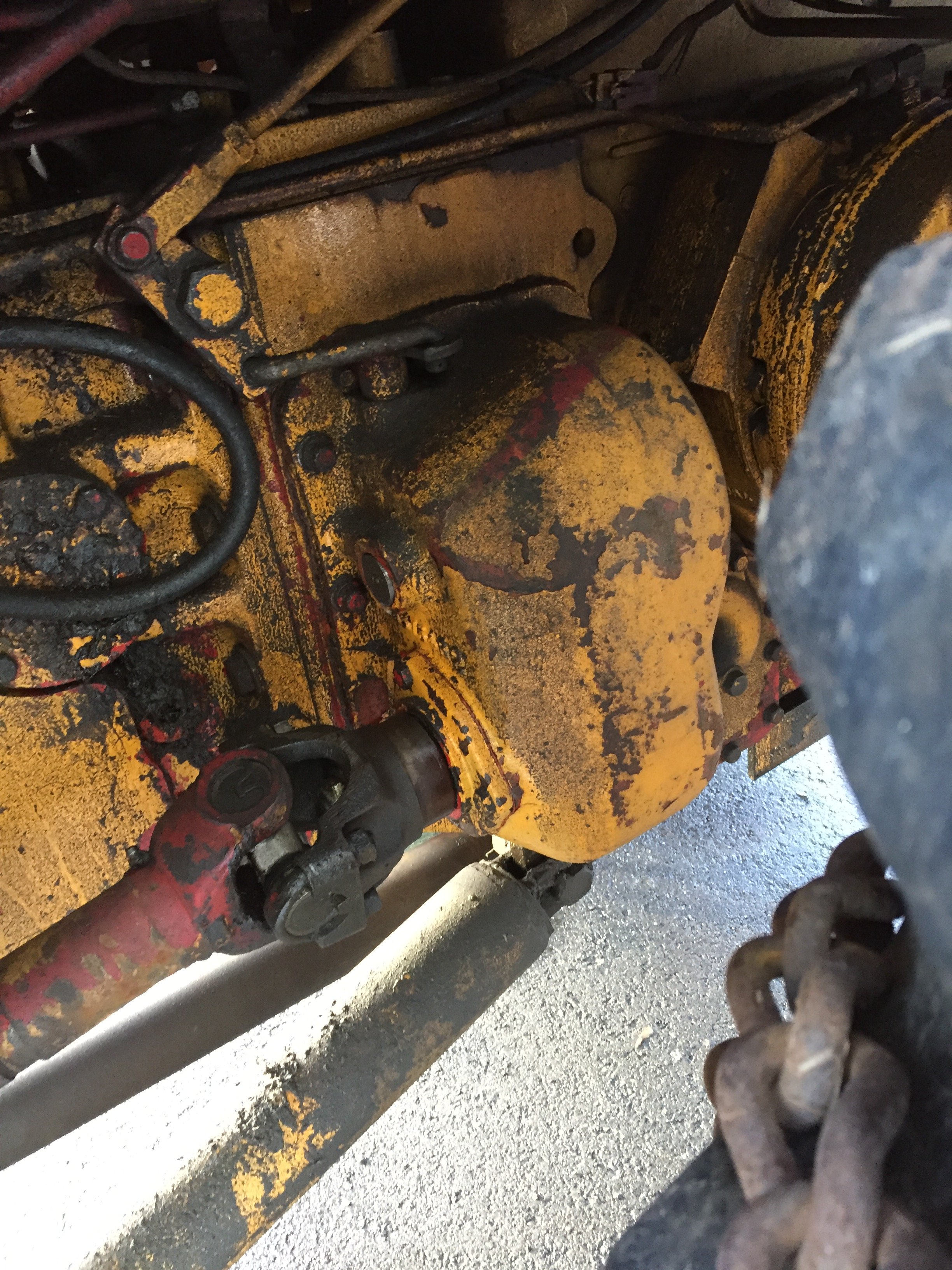 coleman front axle for old international - Technical IH Talk - Red ...