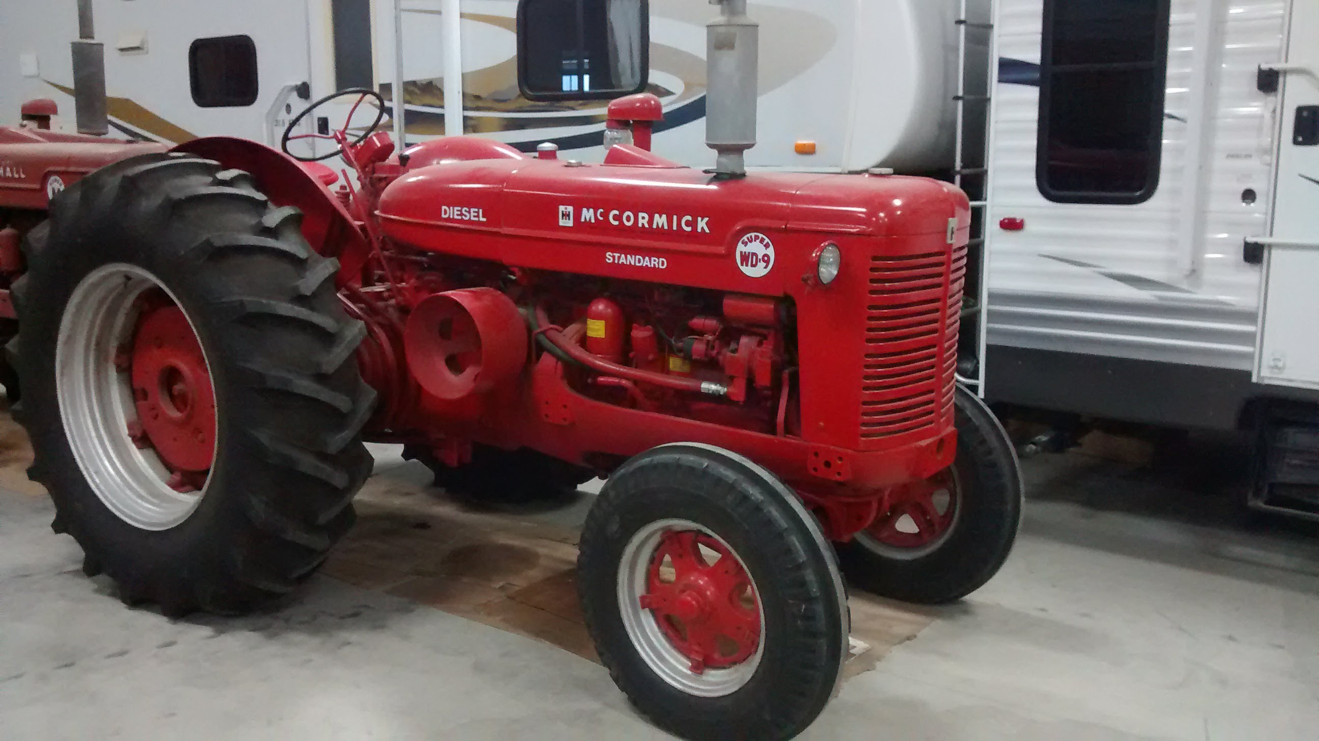 Power steering on a Super WD9 - Technical IH Talk - Red Power Magazine ...