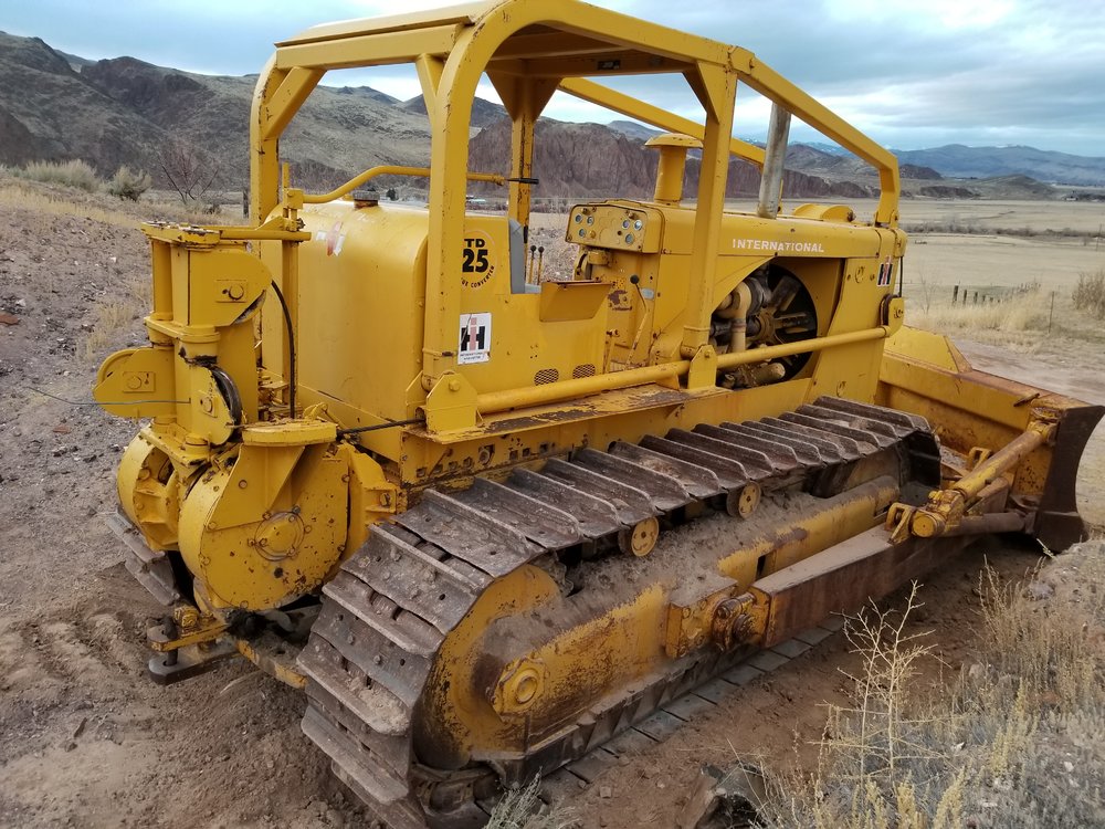 250 series TD25 cable dozer - IH Construction Equipment - Red Power ...