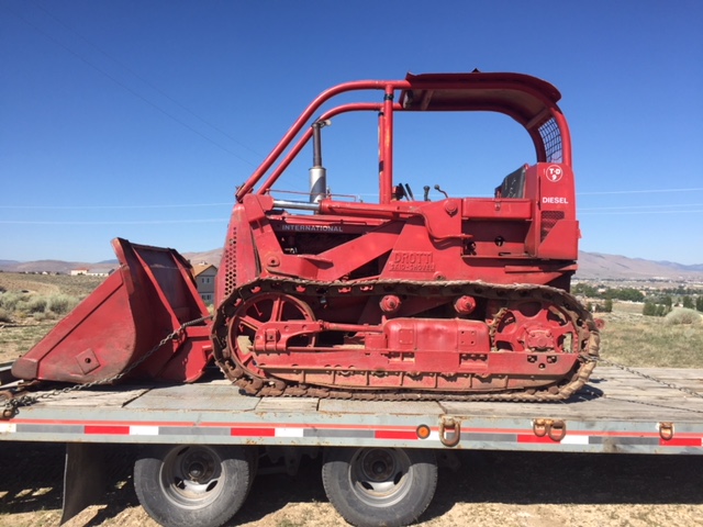 Free TD-9 Crawler Loader - IH Construction Equipment - Red Power ...